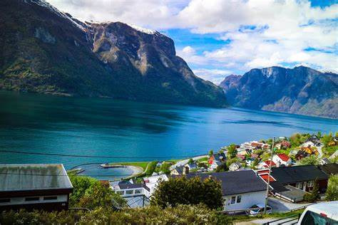 Norway Travel Guide: Your Dream Journey Through Fjords, Northern Lights ...
