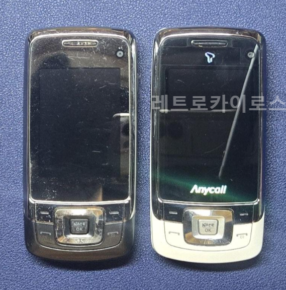 2009년을 빛낸 심플 슬라이드폰, 삼성 애니콜 SCH-W720의 모든 것