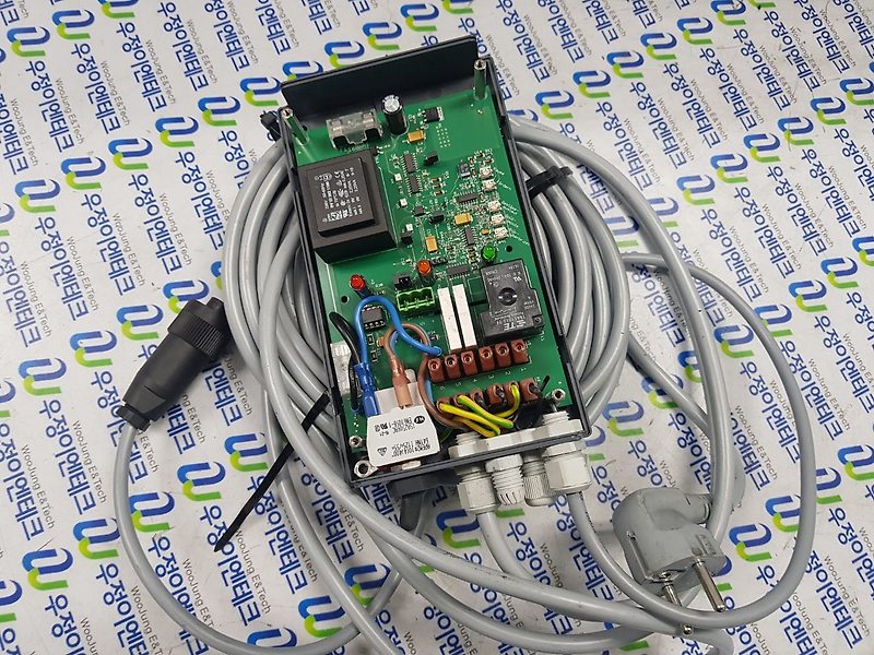 AZO SENSOR CONTROLLER