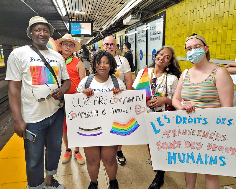 토론토 게이 퍼레이드 참여