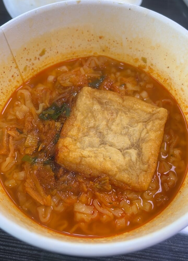 GS25 신상라면 오뚜기 투다리 김치유부우동 칼칼하게 맛있다