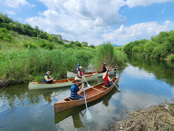 Discover the Reopened Jangja Swamp Canoe Experience Center in Chungju