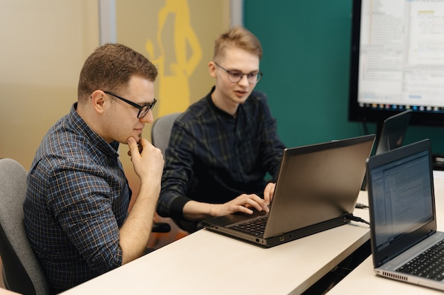 Top Online Coding Bootcamps for Career Change in 2024