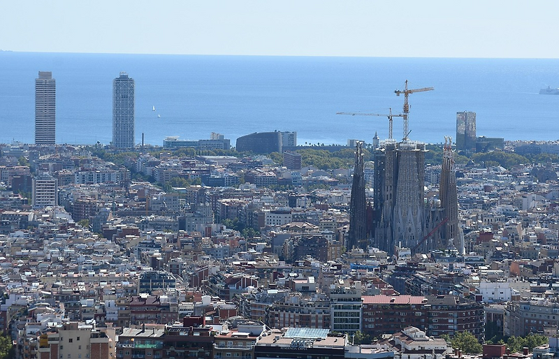 바르셀로나 벙커스 델 카르멜, 산 펠립 네리 광장, 언덕 모서리 공원 여행하기
