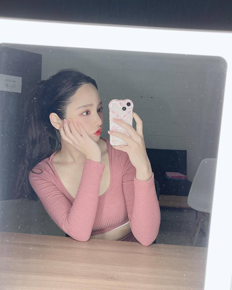 틱톡커 유백합 (Yu Baekhap)