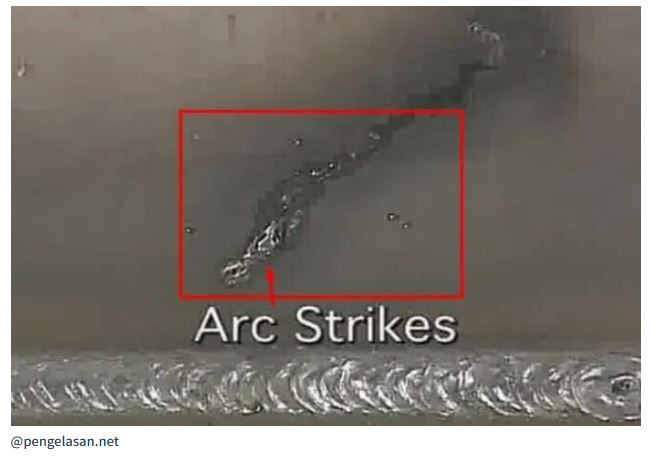 용접 결함 - Spatter vs Arc Strike(스패터 vs 아크 스트라이크)