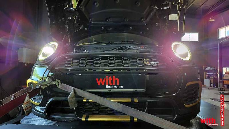 F57 미니 컨버터블 쿠퍼 S JCW B48 ECU 맵핑(ECU 튜닝) 위드 엔지니어링 다이노젯 섀시 다이나모 휠 마력 242 ...