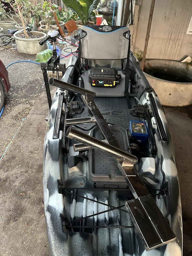 Big fish 105 v2 카약, 러더 모델. 28000바트