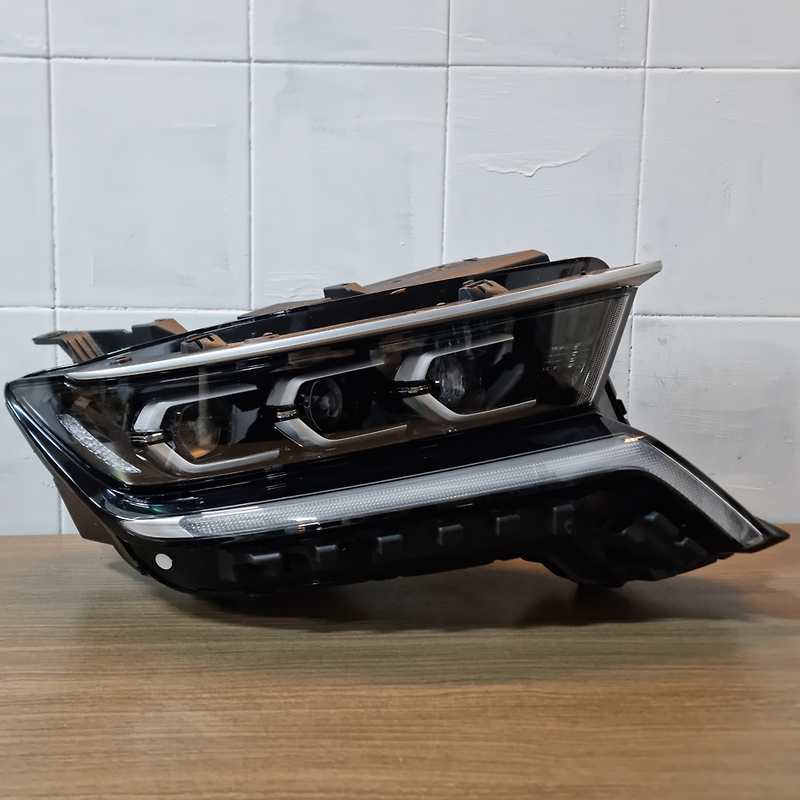 쏘렌토 (MQ4) 조수석 LED 전조등 헤드라이트 13핀 92102P2120