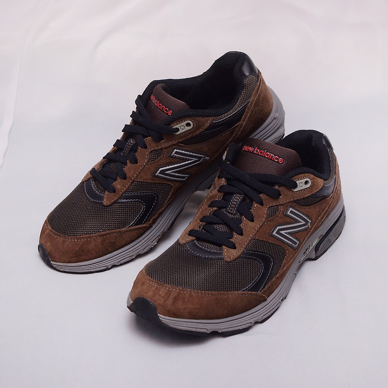 뉴발란스 880 트레일러닝화 다크브라운 (US9 / 270 2E)