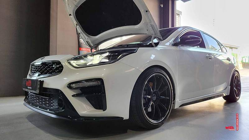 기아 K3 GT 1.6T-GDI 위드 엔지니어링 팝콘 사운드 튜닝 하였습니다.