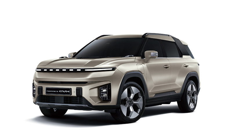 KG모빌리티 토레스 EVX 출시 미래지향적인 스타일의 오프로드 SUV