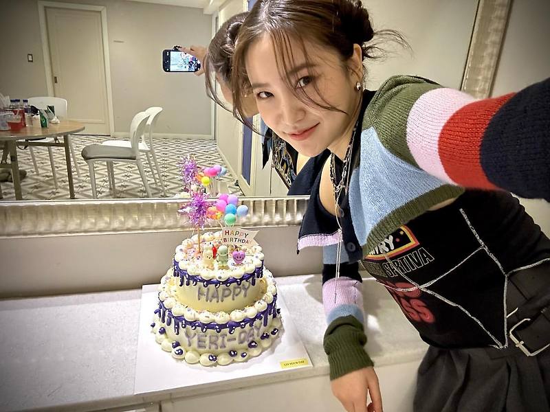 230311 레드벨벳 예리 인스타그램 게시물 업데이트 1 4