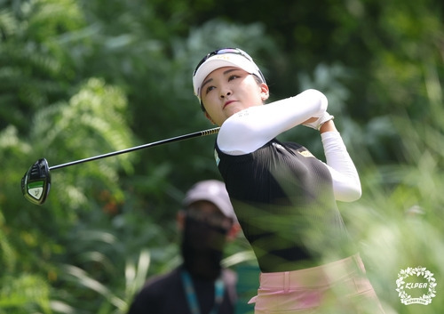 '8m 이글' 샷! 이예원, 극적인 역전 우승 – KLPGA 국내 개막전 '짜릿한 피날레'