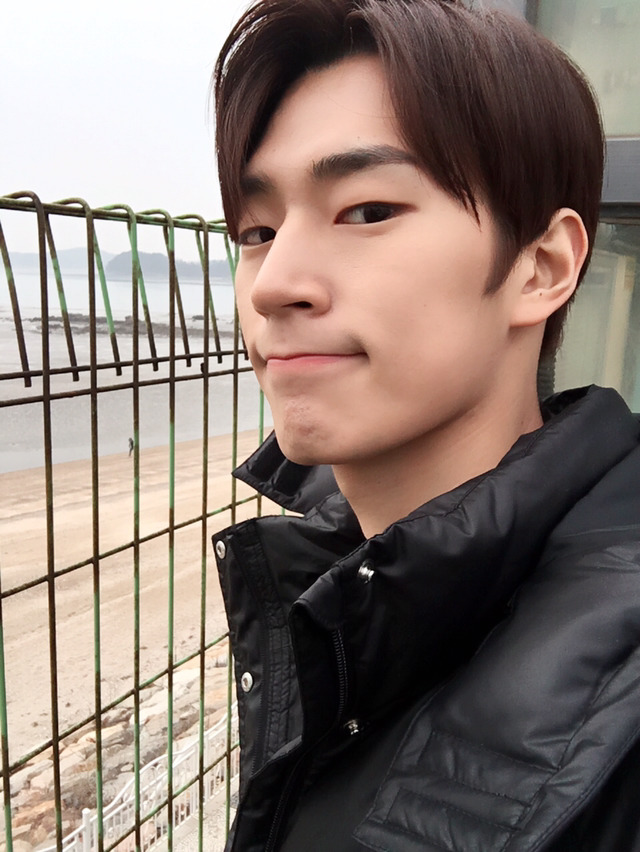 KNK official cafe (2016) _FROM