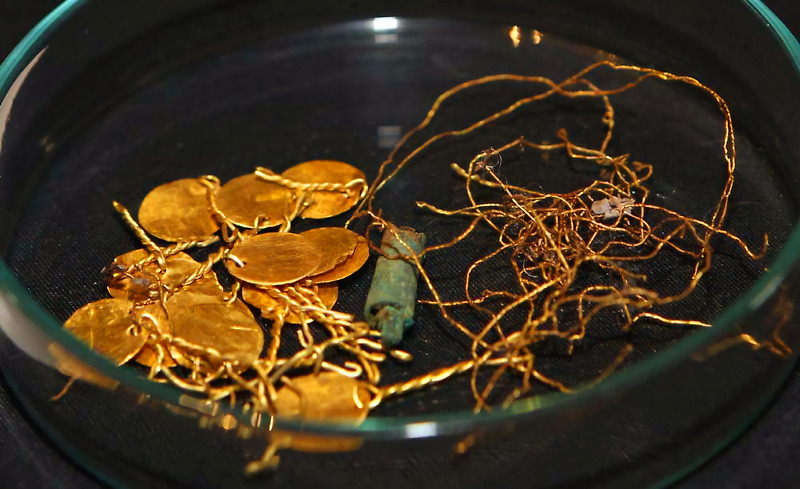 gold spangles from silla kingdom