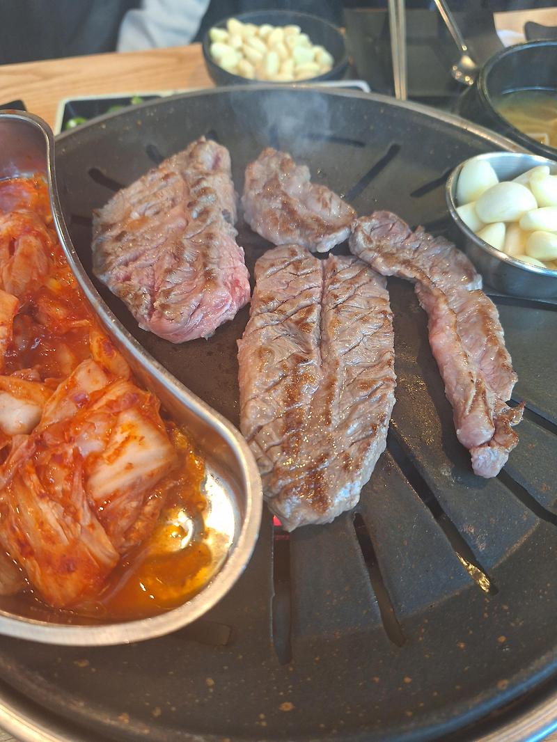 내돈내산 솔직후기 / 강력추천 고깃집/ 다대포 삼도축산 / 아주 만족 / 소갈비살 추천/ 삼겹살 추천 / 대패 비추