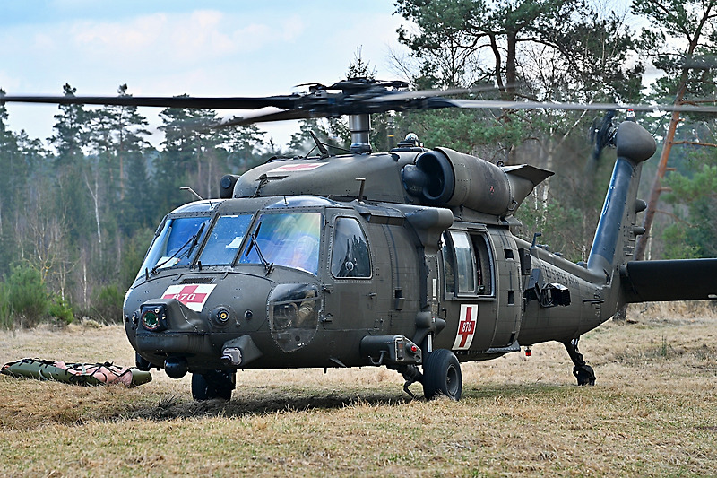 DVEPS 센서 터렛 장착 HH-60 MEDEVAC 헬기 Spur Ride 지원