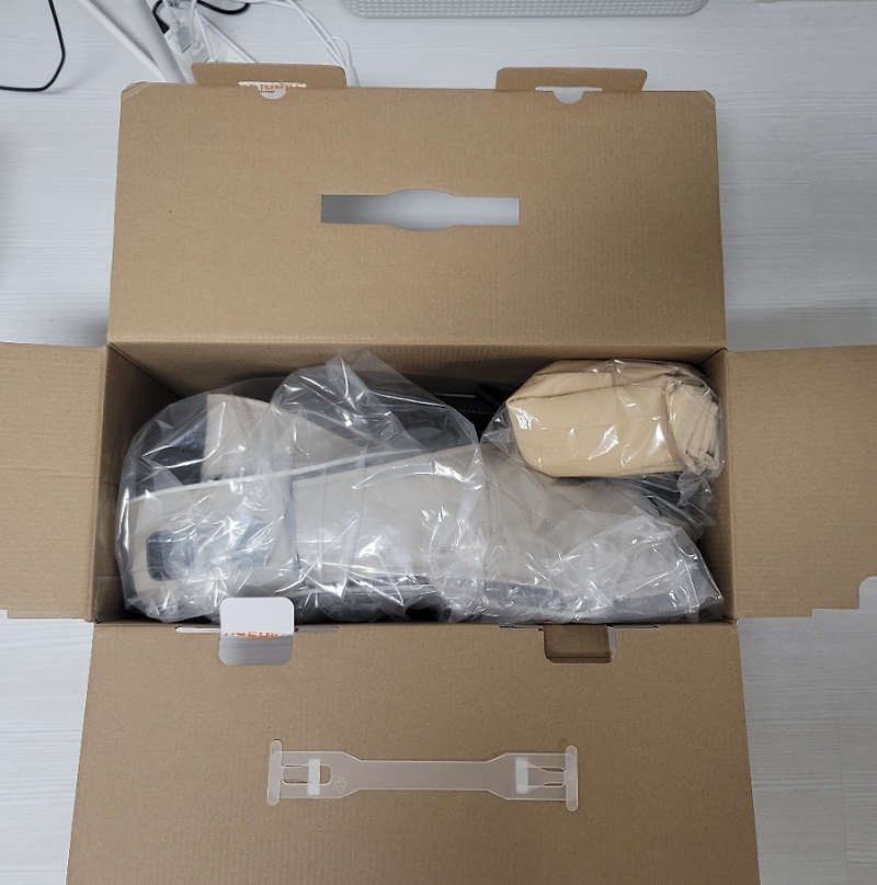 해피룸 휴플러스 무선 목어깨 안마기 CORDZERO-750 후기에요!