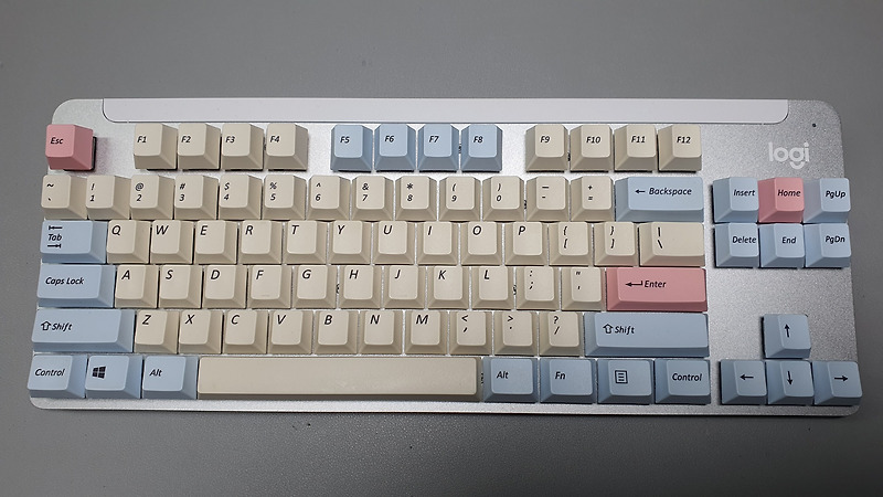 키보드공방) 로지텍 k855 스위치 교체작업