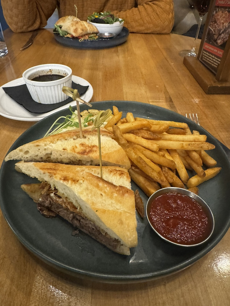 [일상] 저렴한 가격으로 코스요리를 즐기는 YYC EXP 2025