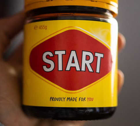 "kick off" VS "start" VS "begin" VS "commence" 차이