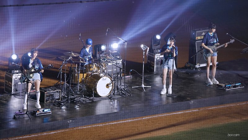 [8K FULL] QWER KT위즈 워터 페스티벌 직캠 | 240817 (시구시타, 클리닝타임, 공연)