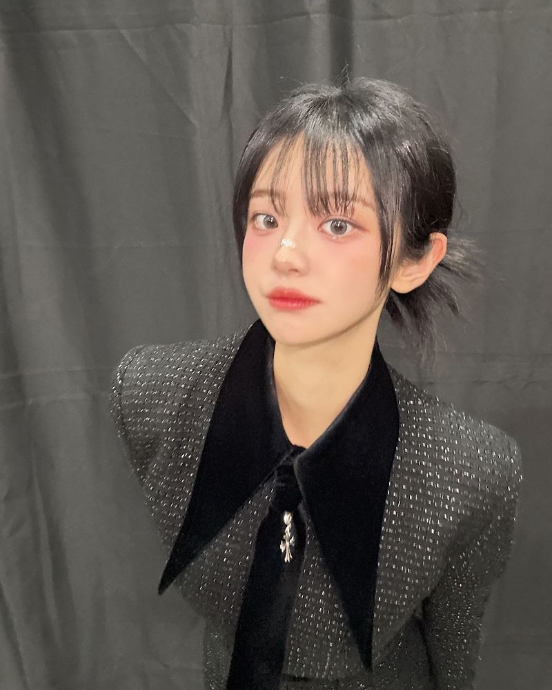 QWER 쵸단 2024 KGMA 베스트 밴드상 비하인드 셀카