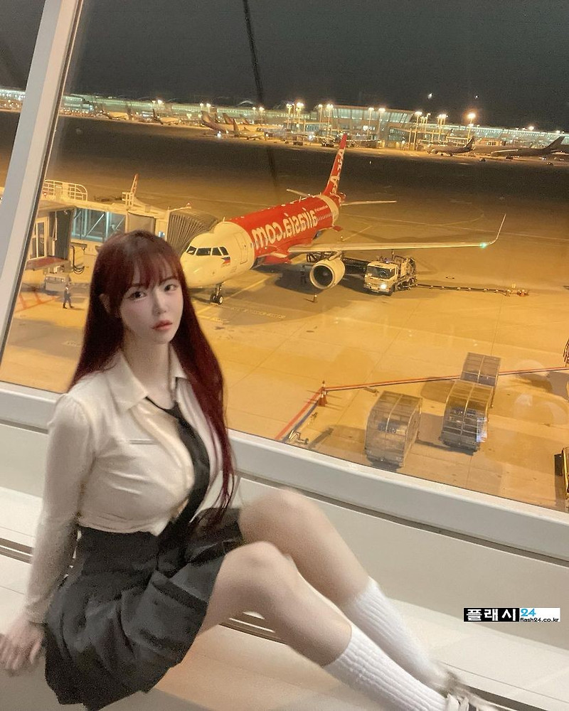 민폐녀의 대명사가 되어가는 레이싱모델 민한나