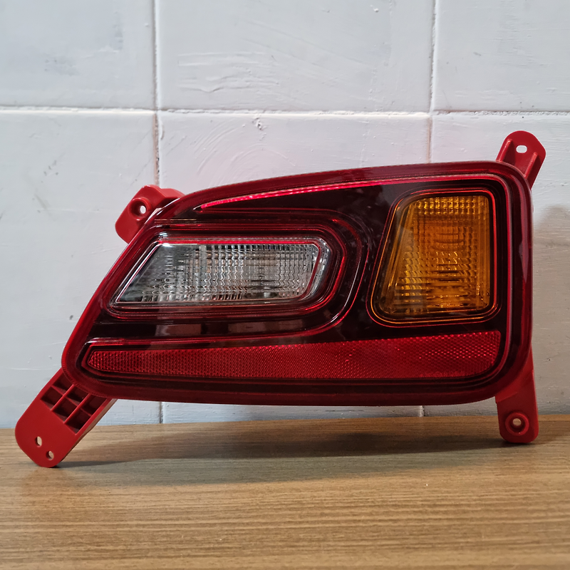 코나 조수석 후방 포그램프 3핀 92406J9000