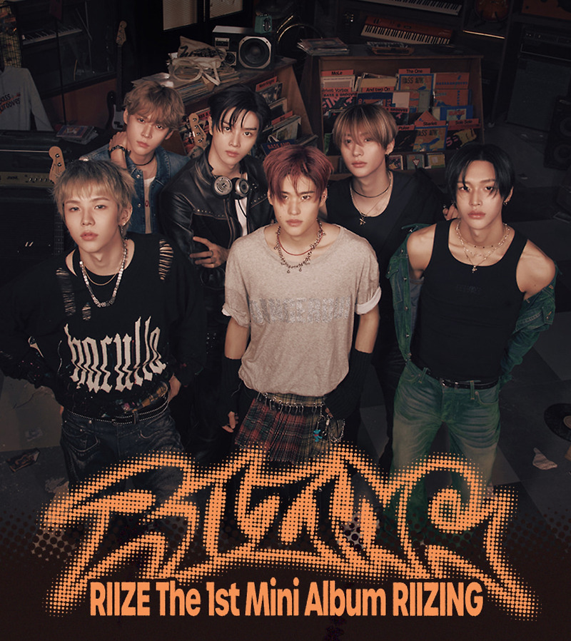 'RIIZING' RIIZE 1st Mini Album OFFICIAL MERCHANDISE COLLECTION 라이즈 굿즈