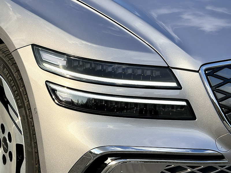 제네시스 Electrified G80(eG80) 페이스리프트, 주객전도의 표본 — the 1999