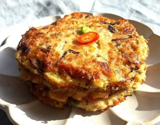 How to Make Crispy and Savory Korean Mung Bean Pancakes (Nokdu Jeon) in ...