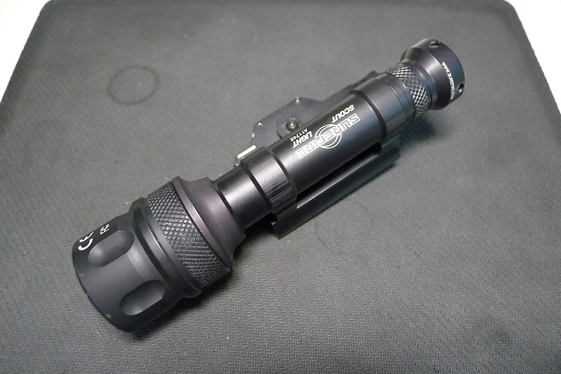 Surefire M620V-BK Old KM2 Head w/ M93 Mount Scout Light