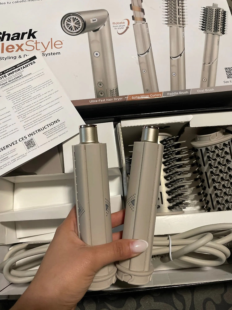 알리 판매율 높은 샤크 HD430 플렉스 스타일 헤어 드라이어와 멀티 스타일러를 결합한 제품