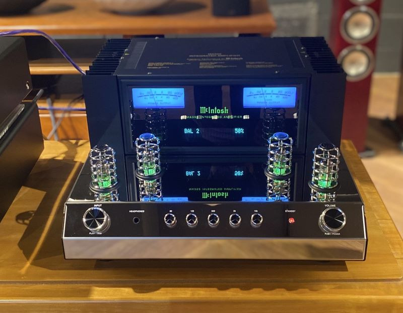 매킨토시(McIntosh) MA352 인티앰프 (전시품)