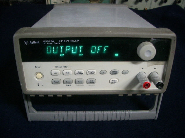 AGILENT E3642A DC power supply