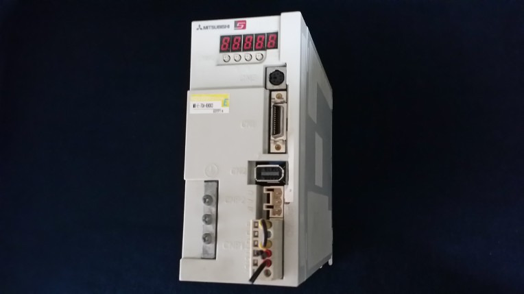 MITSUBISHI MR-E-70A-KH003 AC SERVO
