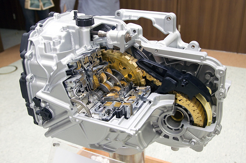 블로거들, 직접 GF6 자동변속기 생산현장을 확인하다.