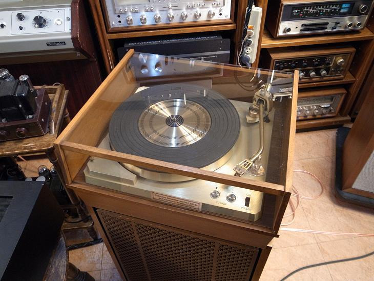 보기드믄 EMPIRE 엠파이어 MODEL 698 턴테이블 입니다 -A급-(ending)