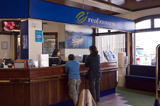 역사를 관광 상품으로 만드는 리얼 저니(Real Journeys)