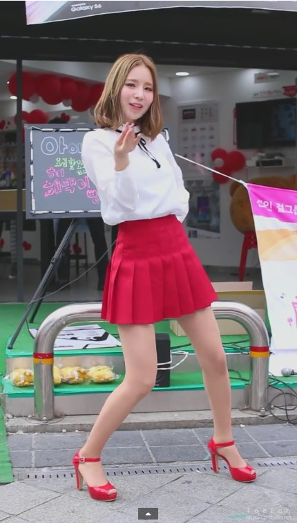 [15.05.02] 성신여대 로데오거리 게릴라 에이데일리(Adaily) 말을 해야 알지 윤설 직캠 (Ver.2) by TaeEon