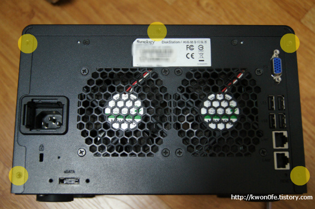 시놀로지 DS1010+ 분해기