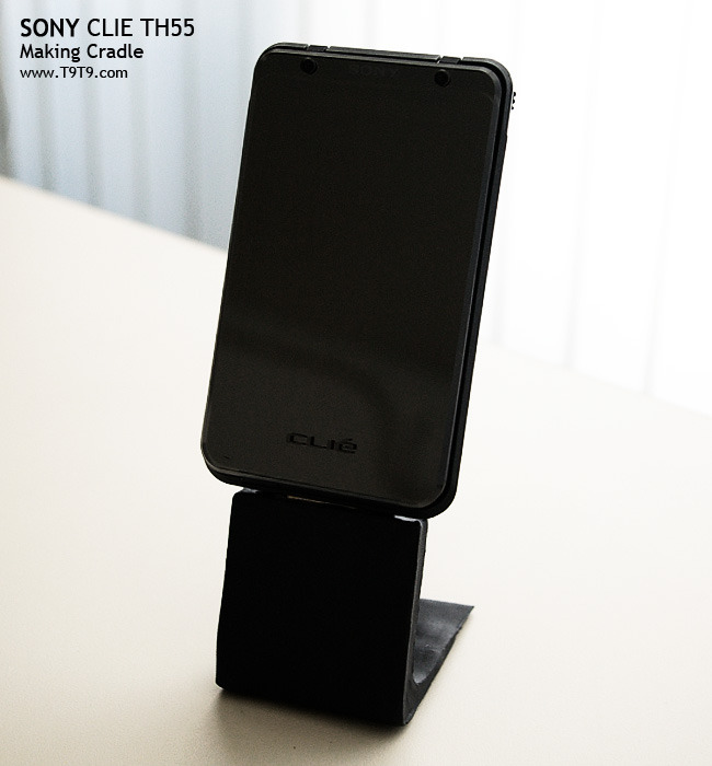 SONY CLIE TH55 용 자작 크래들 만들기