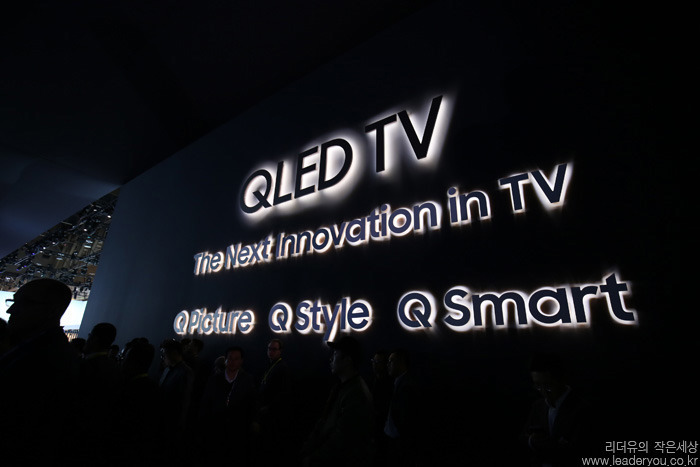 CES2017 싱거웠던 삼성 QLED TV VS LG OLED TV 대결 승자는?