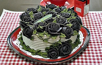 얍얍 :: 검은장미케이크