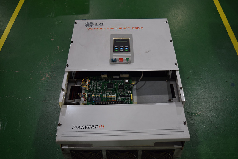 [DRIVE] LG VARIABLE FREQUENCY DRIVE STARVERT-iH SV110IH-4U VARIABLE ...