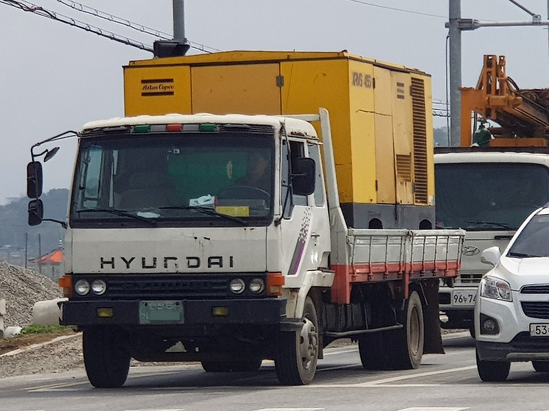 티스도리닷컴 :: [목격]1991 현대 91A 5톤 중형트럭 (구형 지역번호판)