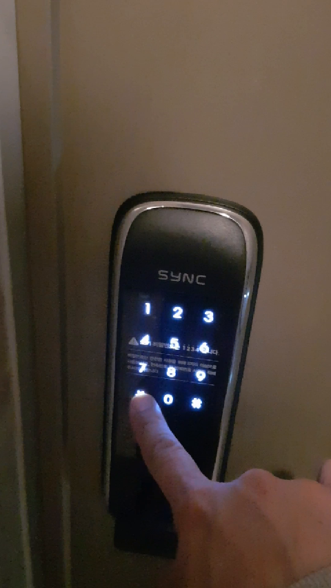 [현관도어락고장/손잡이일체형번호키고장]의정부동열쇠 **빌라 도어락고장나 sync sm-500은 번호키열쇠24시가 교체설치합니다.