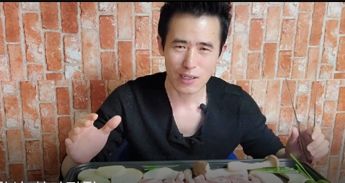 Mukbang Recipes (Cooking and Eating)